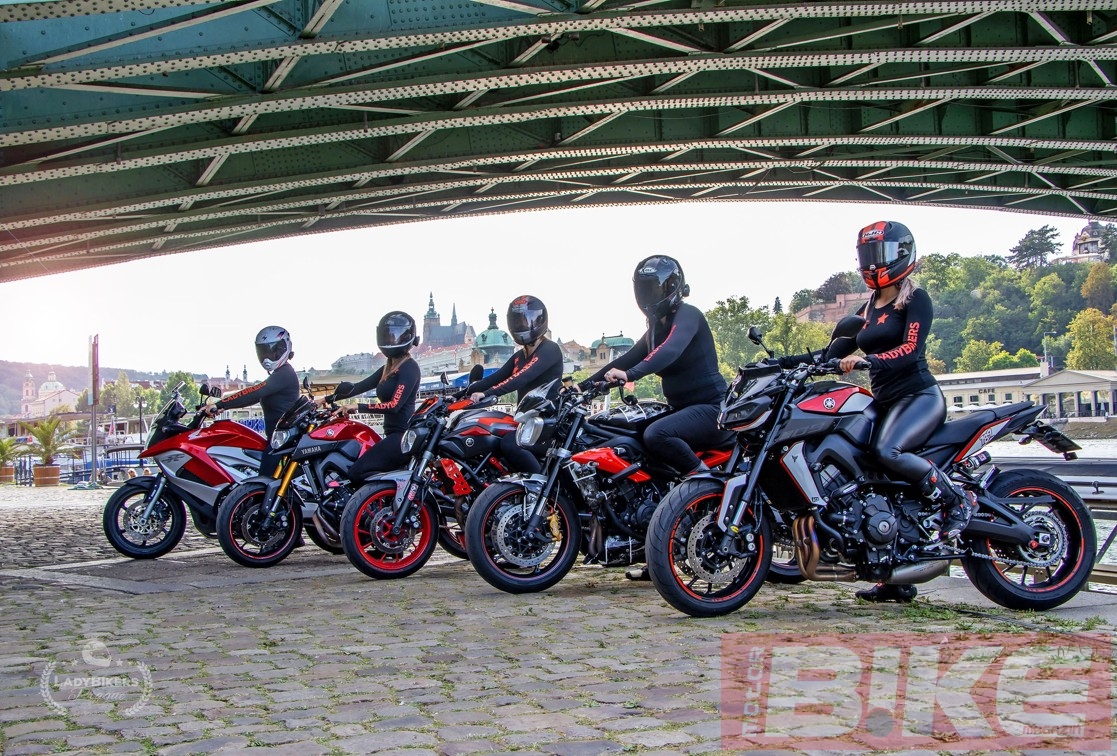 Kalendář Lady Bikers Prague 2021 - Časopis Motorbike